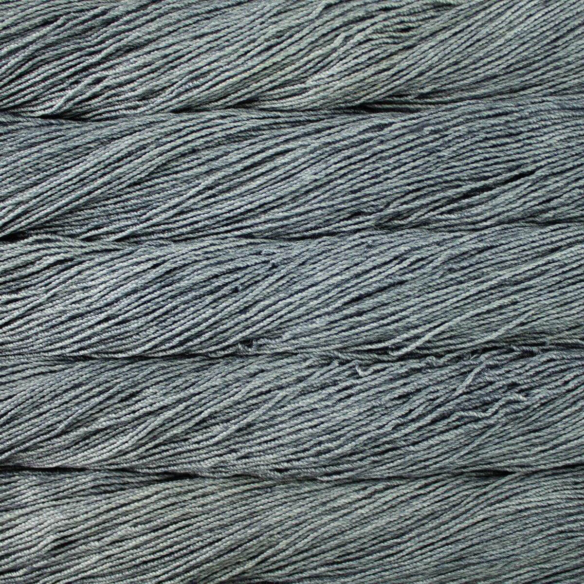 Malabrigo - Dos Tierras (212 Gris) – Woolly Buffalo Yarn Co