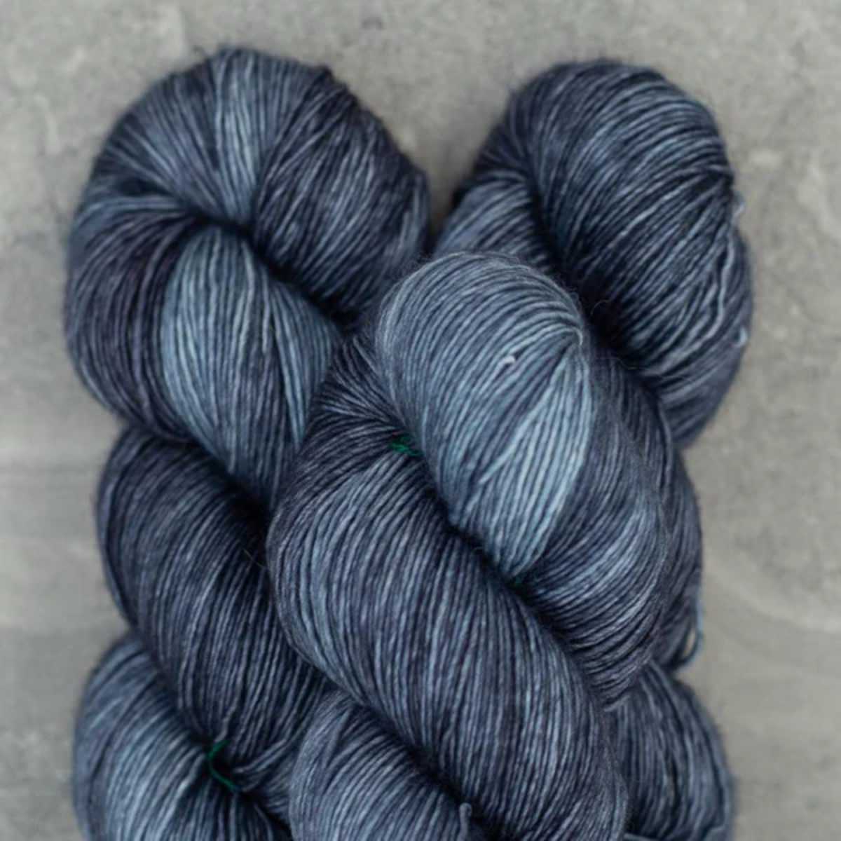 Madelinetosh - Twist Light (Dr. Zhivago's Sky) – Woolly Buffalo Yarn Co
