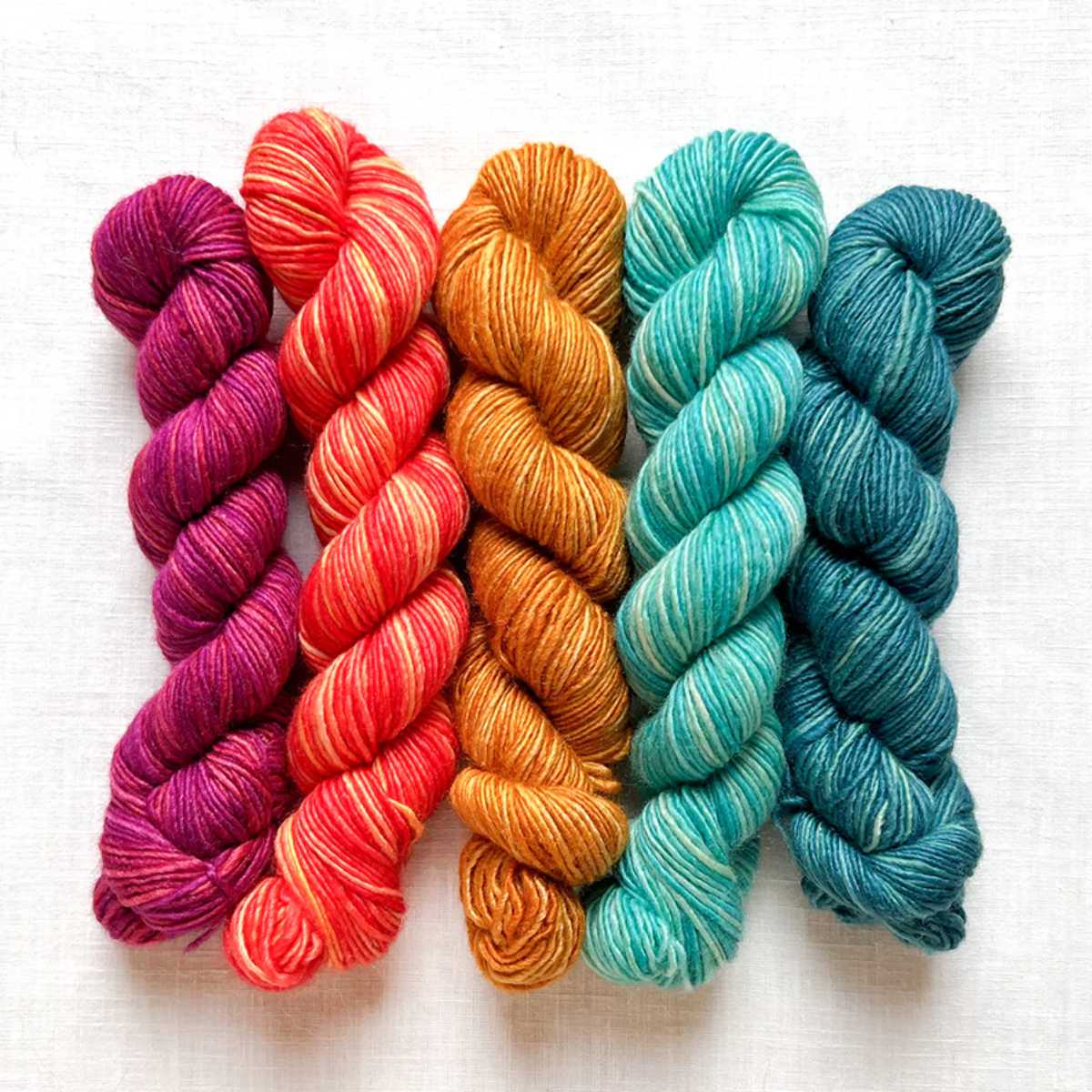 Manos Del Uruguay - Fino Mini-Skein Kit (Esme) – Woolly Buffalo Yarn Co